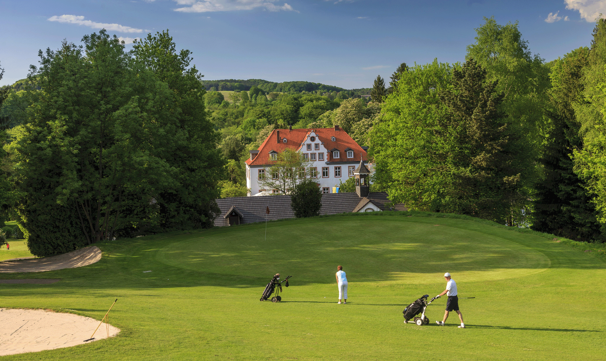Spela golf till halv geenfee med Golfamore!
