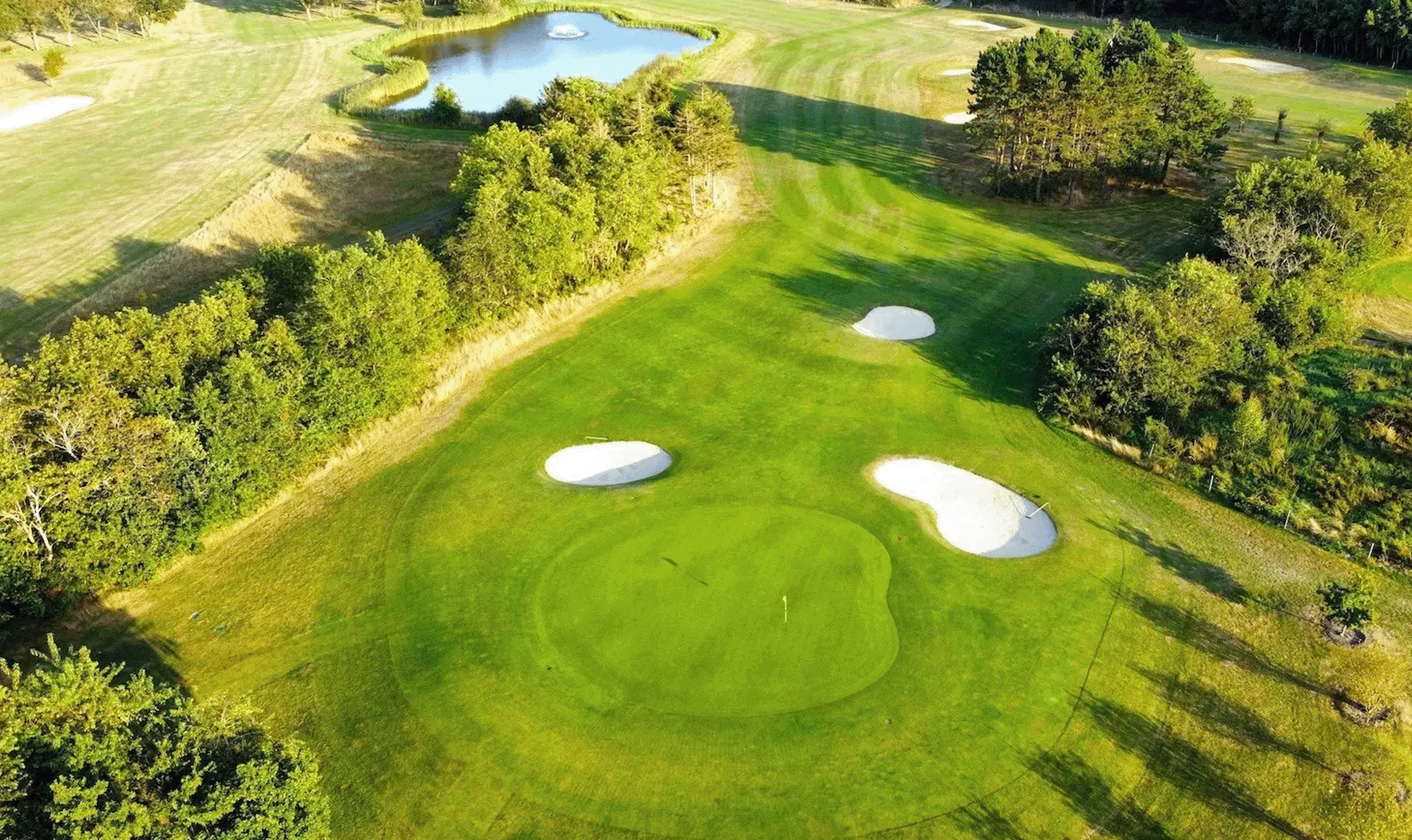 Spela golf till halv geenfee med Golfamore!